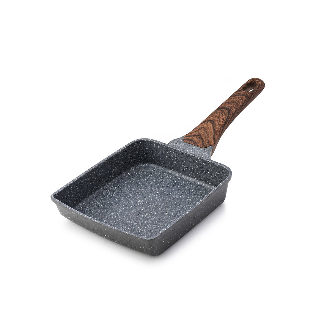 Best Omelette Pan with Curved Design for Perfect Japanese-style Rolls ...